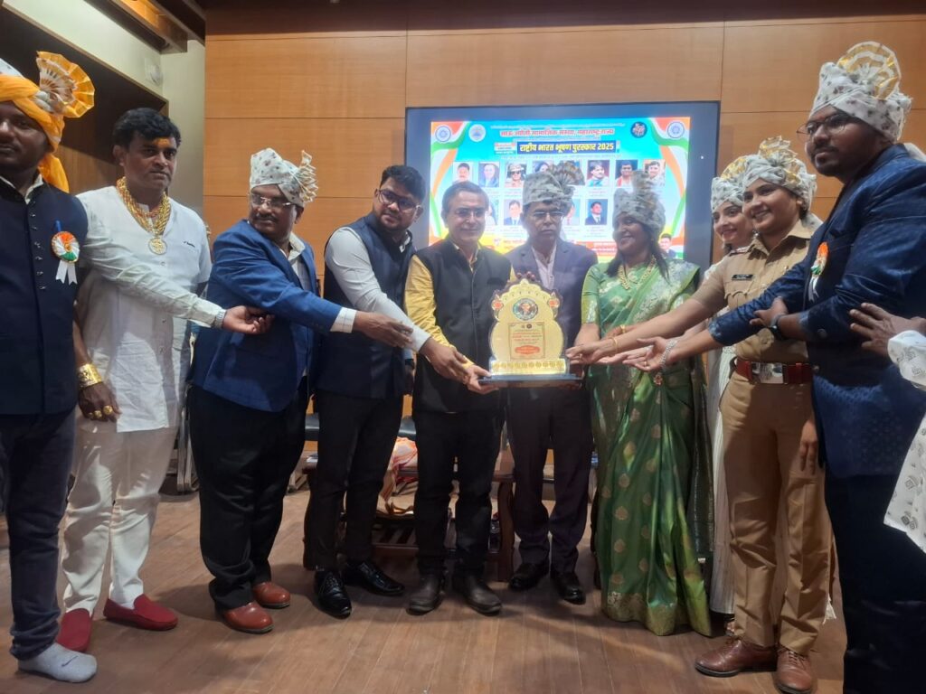 Dr. CA Shankar Andani Received Life Time Achievement Award in National ...